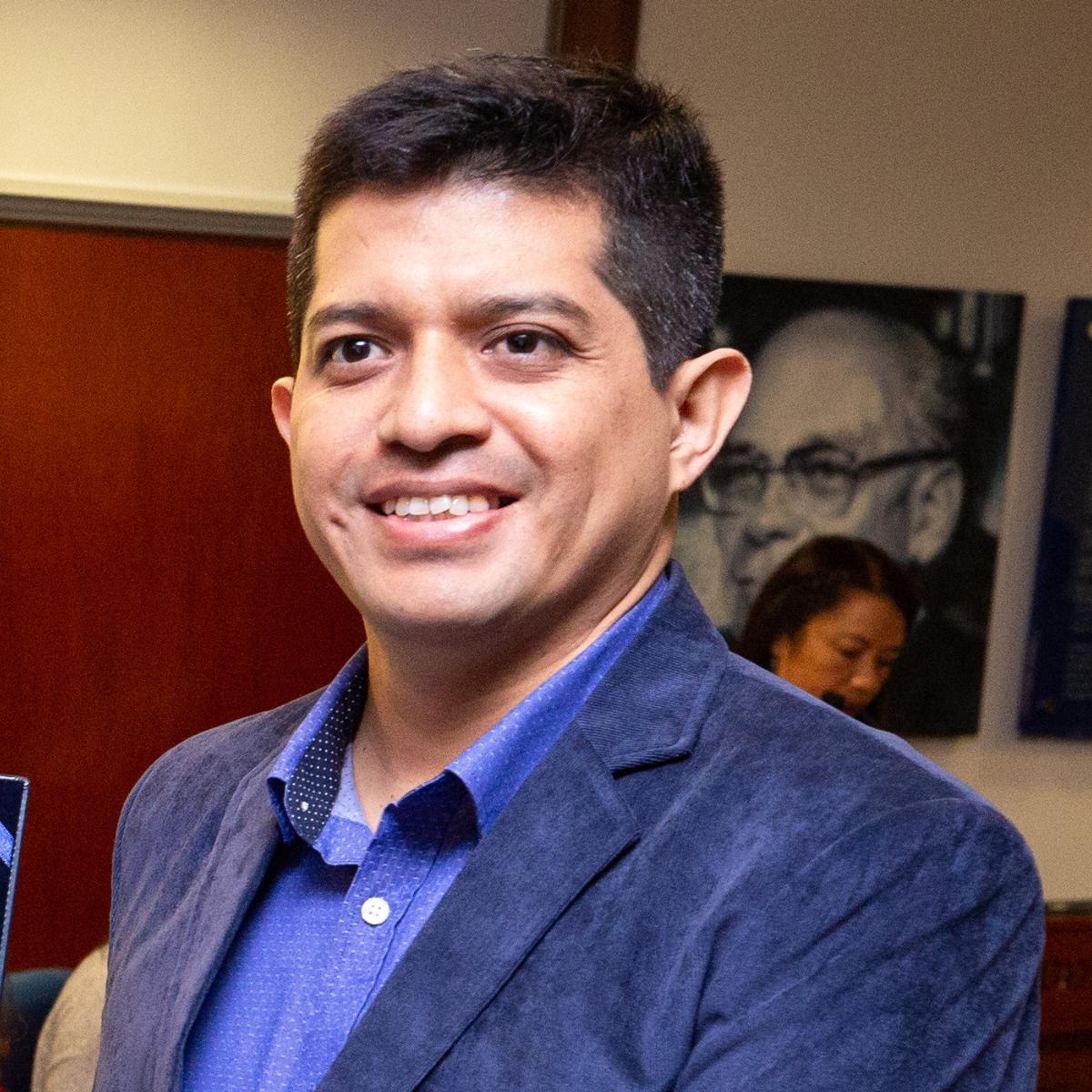 AVANZA 2023: Ceremonia de entrega de certificaciones para docentes de ...