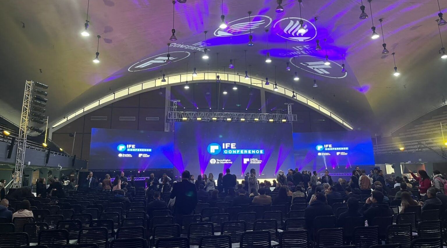 El futuro de la educación: la DEC presente en el IFE Conference 2025 en ...